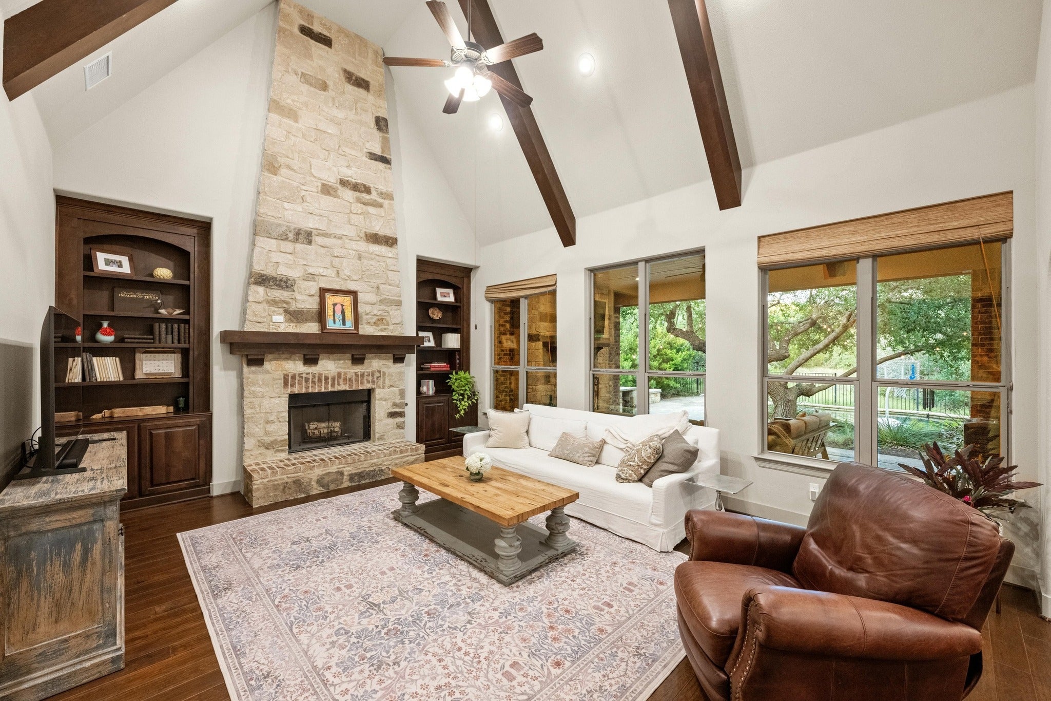 17309 Rush Pea Circle, Austin TX Real Estate Listing - MLS® # 6685952