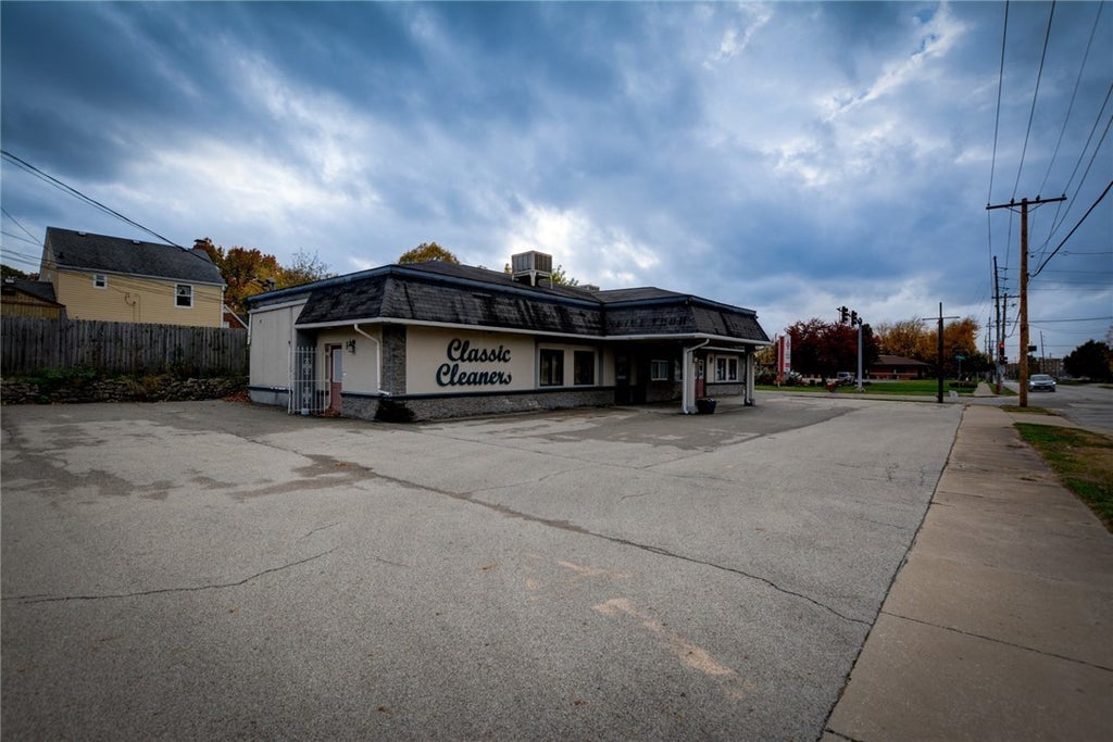 2474 Main Street, Decatur Property Listing: MLS® #6229943