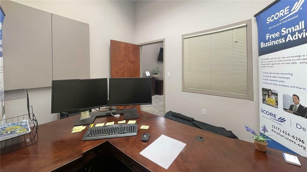 101 S Main Street 102, Decatur Property Listing: MLS® #6240536