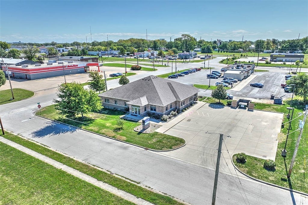 675 E Snyder Drive, Decatur Property Listing: MLS® #6245980