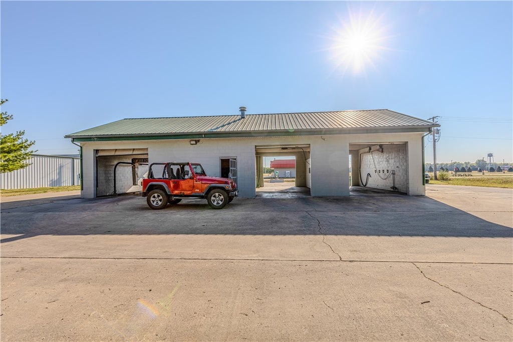 355 Merchant Street, Macon Property Listing: MLS® #6255179