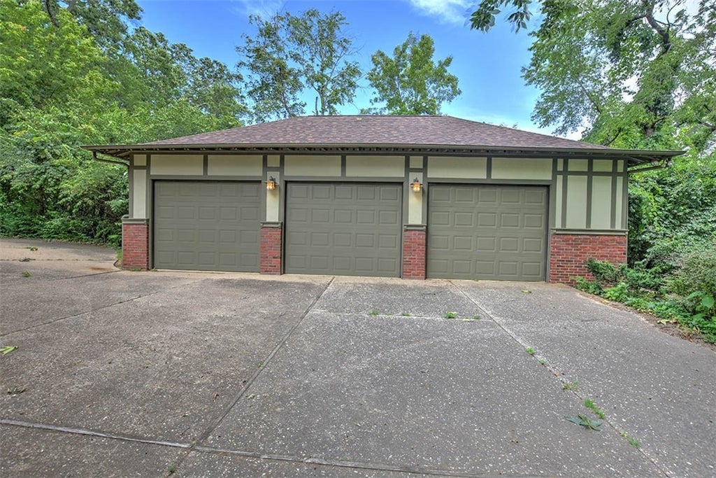 580 Powers Lane, Decatur Property Listing: MLS® #6230516