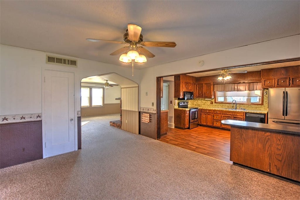 202 W South Street, Oreana Property Listing: MLS® #6256670