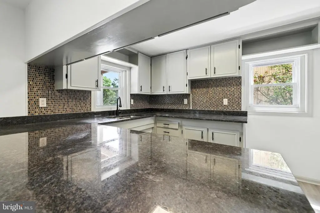 782 Shipyard Rd, Shenandoah Property Listing: MLS® #VAPA2005196