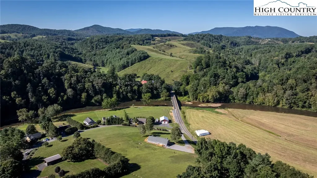 101 Beau Rivage Drive, Crumpler Property Listing: MLS® #257727 | de ...