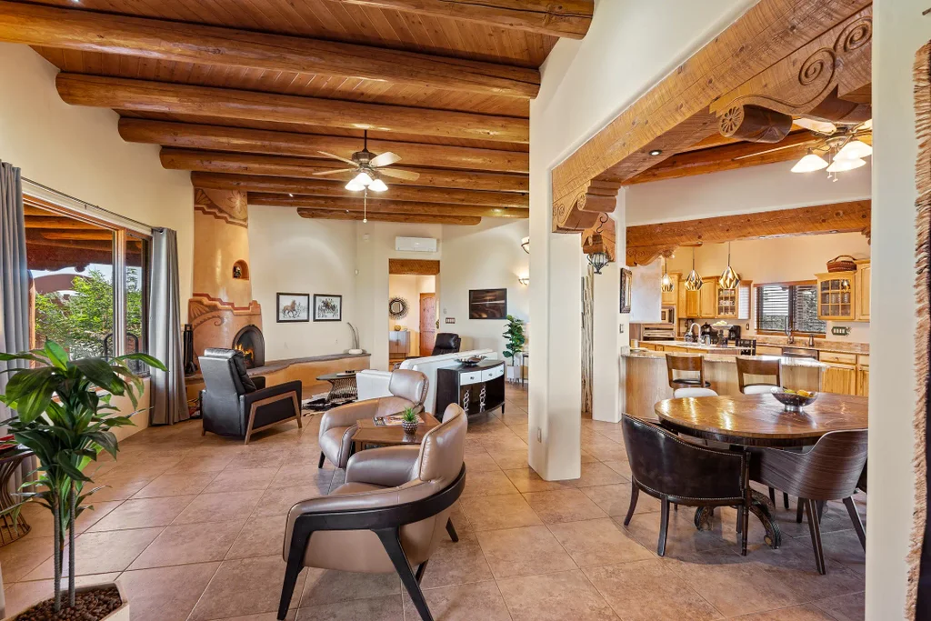 68 Avenida Las Nubes, Santa Fe Property Listing: MLS® #202502913