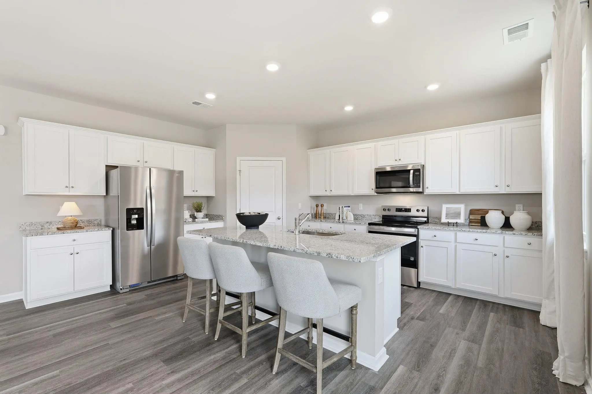 40 Jessica Dr, Penn Laird Property Listing: MLS® #670304