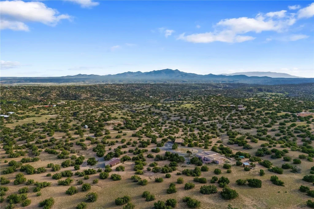 27 San Marcos Road W, Santa Fe Property Listing: MLS® #202504514