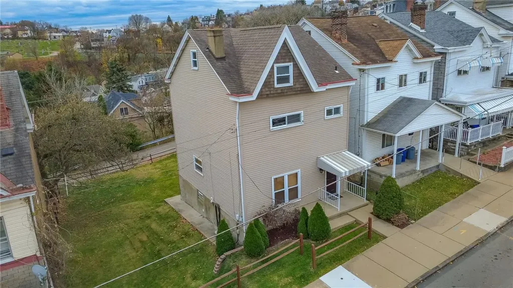 34 Sharon Street , South Side Property Listing: MLS® #1730914