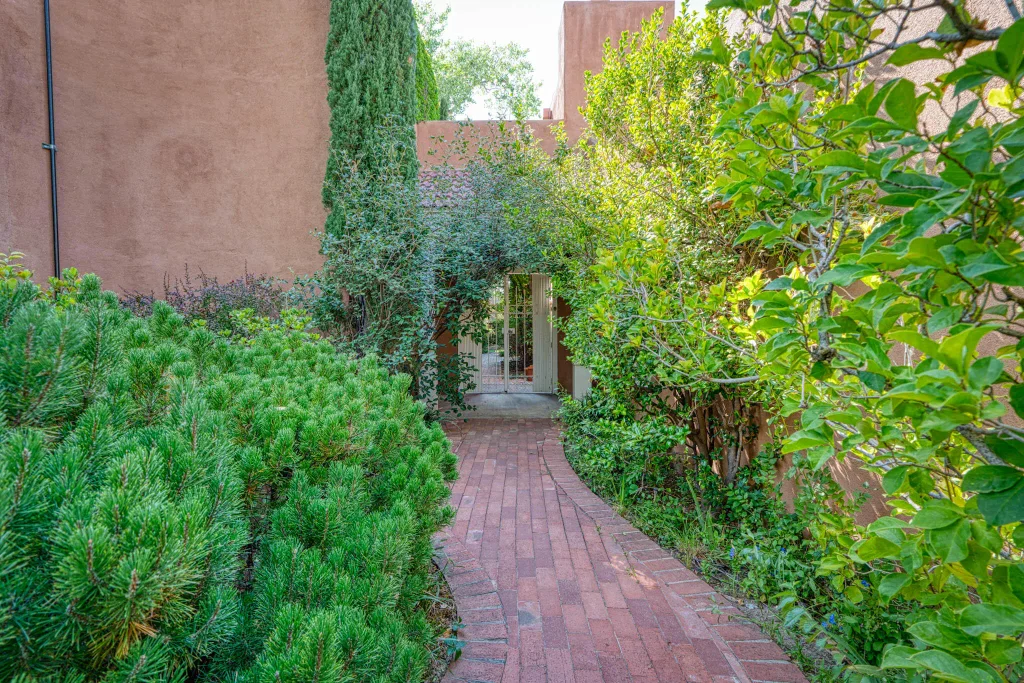 2809 Calle Del Rio Nw, Albuquerque Home For Sale $799,000