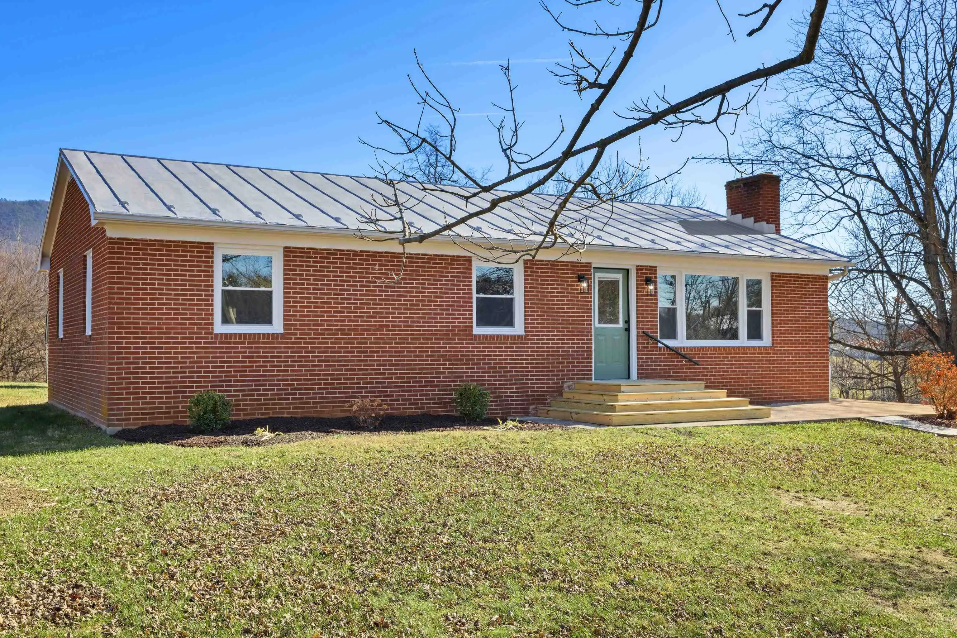 1726 Mountain Valley Rd, Keezletown Property Listing: MLS® #671524