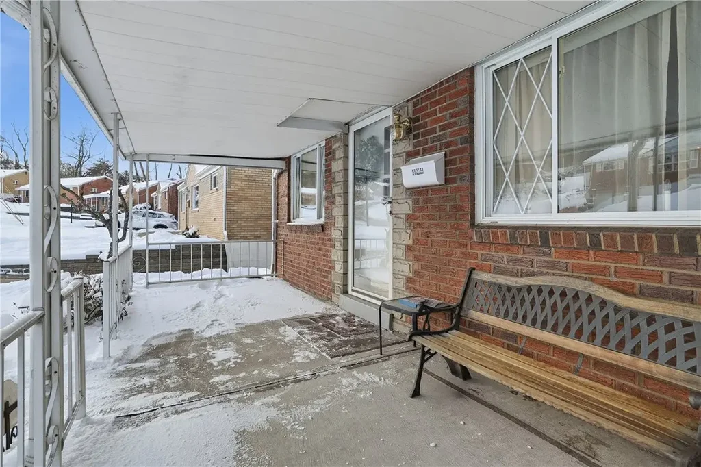 494 Barbara Drive , Baldwin Boro Property Listing: MLS® #1733413