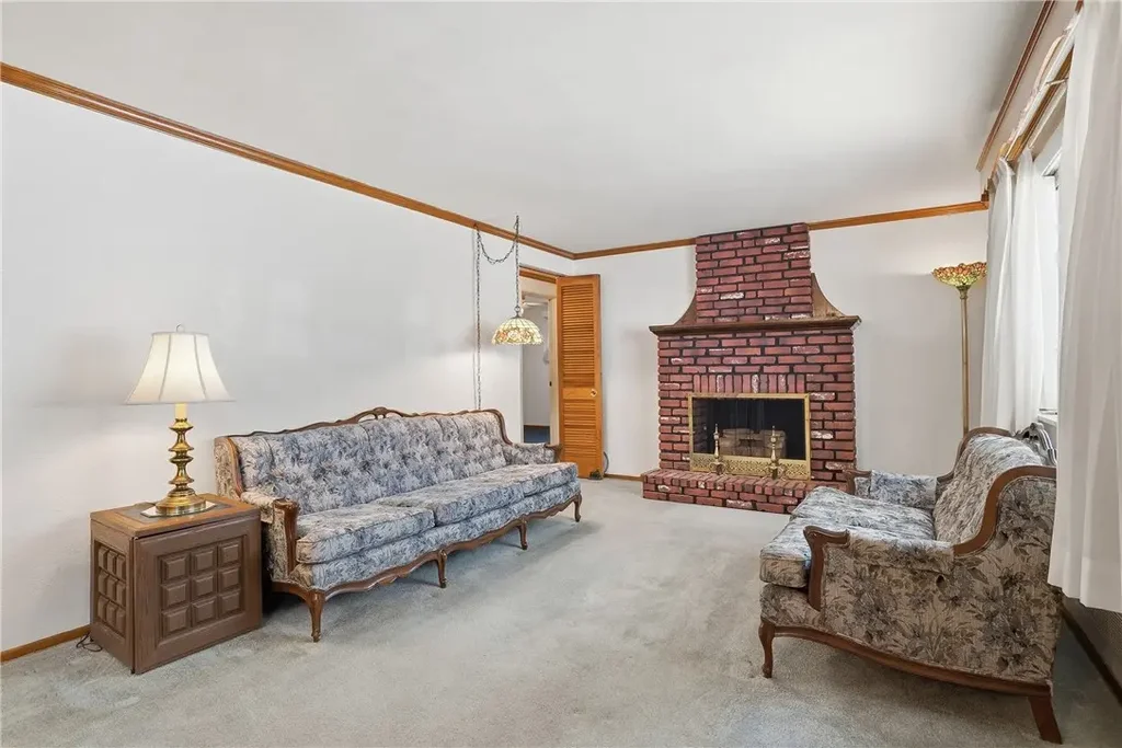 494 Barbara Drive , Baldwin Boro Property Listing: MLS® #1733413