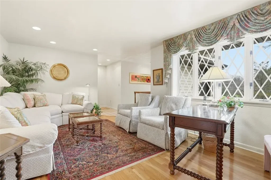 283 Mckim Drive, Plum Boro Property Listing: MLS® #1733798