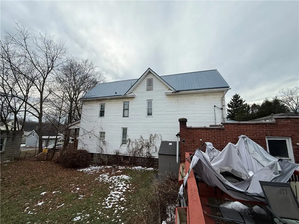 327 & 329 Howard Street , City of But NE Property Listing: MLS® #1735344