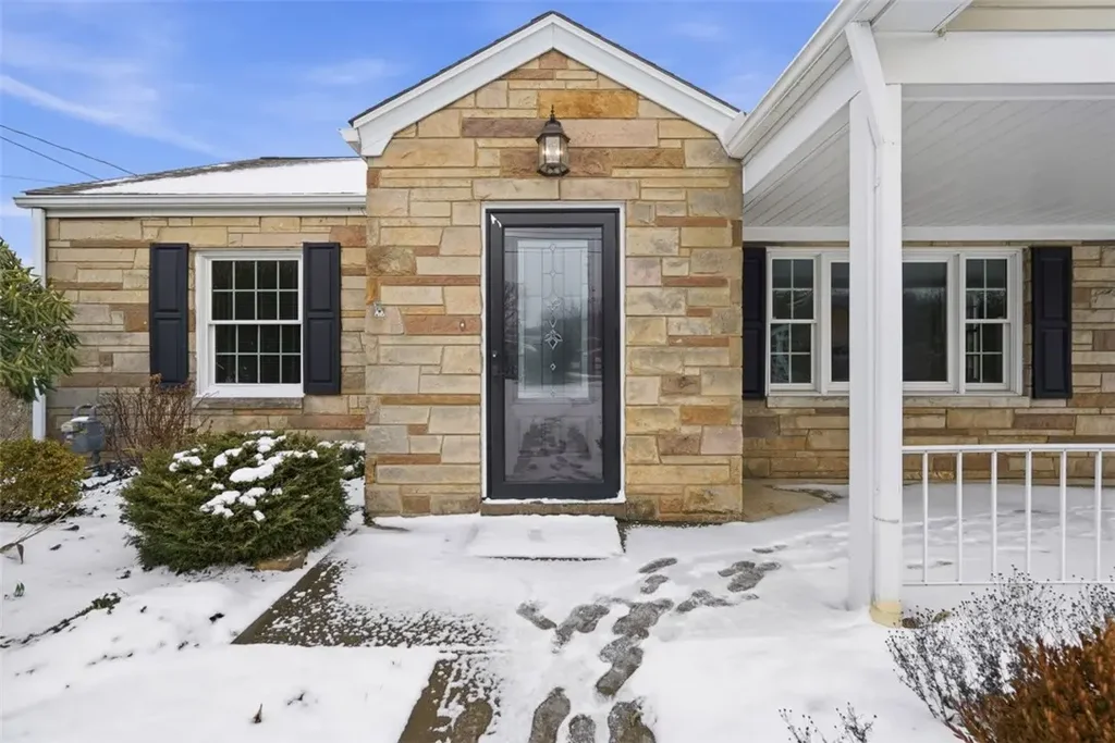 268 Coraopolis Road, Robinson Property Listing: MLS® #1735979