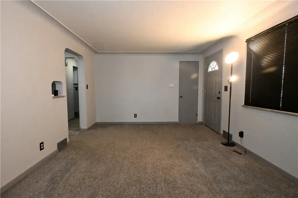 37 Overhill Drive, Monessen Property Listing: MLS® #1735966