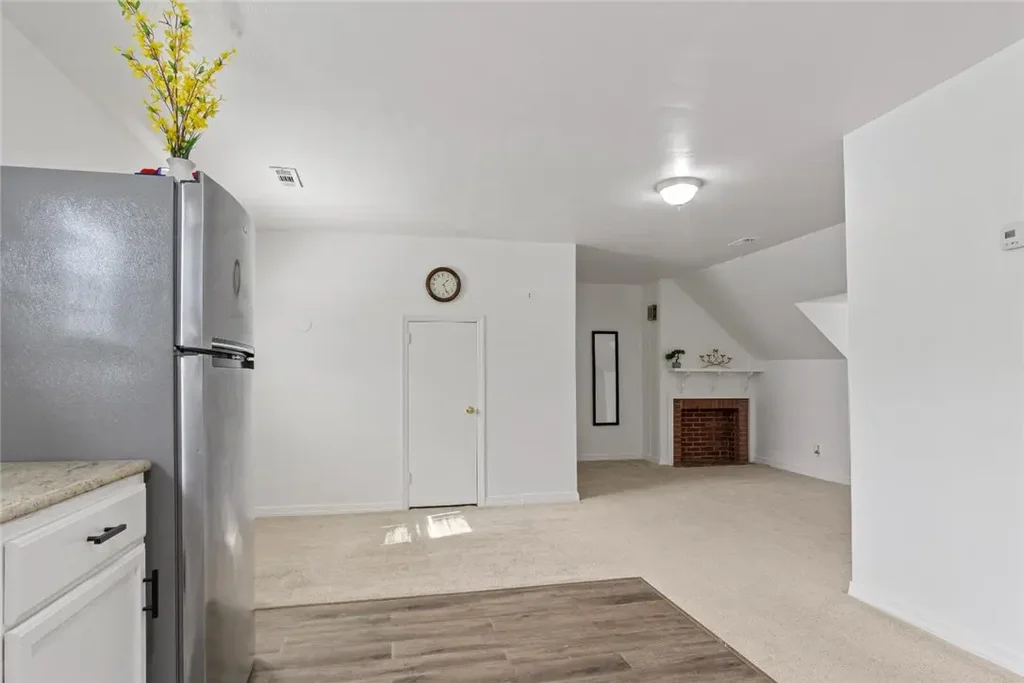 108 Cooley Road # C, Williamsburg Property Listing: MLS® #2504079