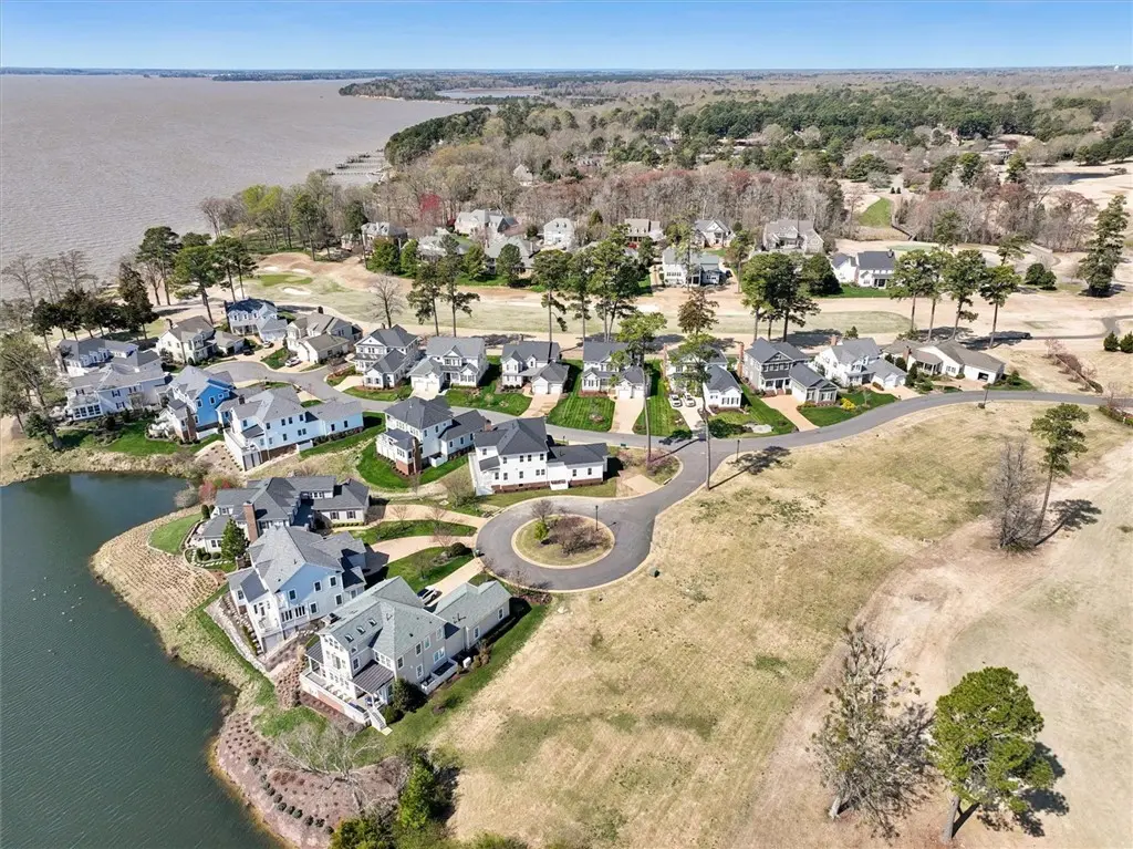 609 Dock Landing, Williamsburg Property Listing: MLS® #2600085