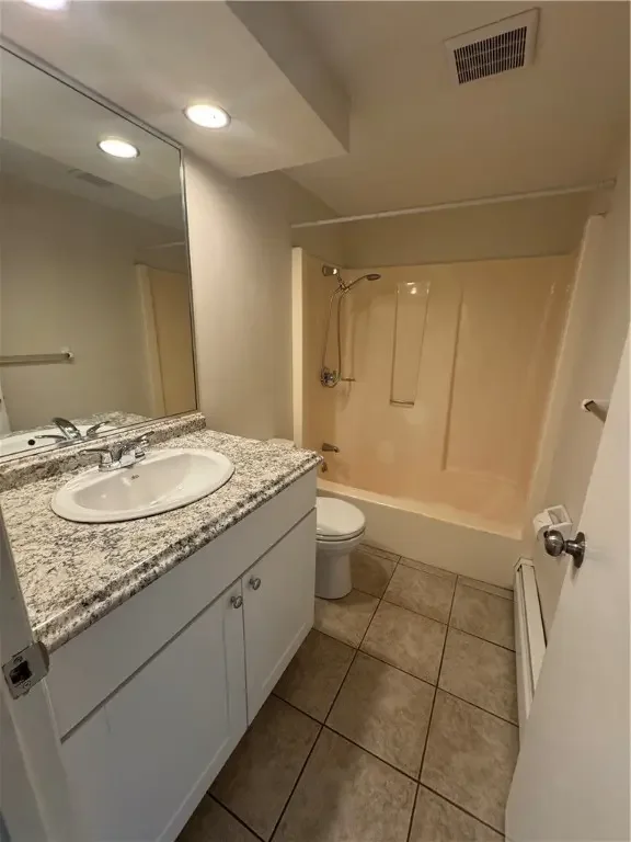 260 George Waterman Rd # 205, Johnston Property Listing: MLS® #1403352