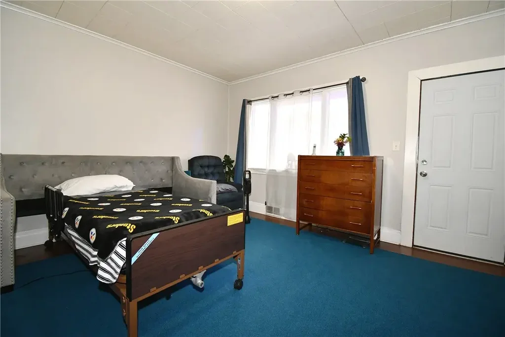 4606 2nd Street, Versailles Boro Property Listing: MLS® #1737320