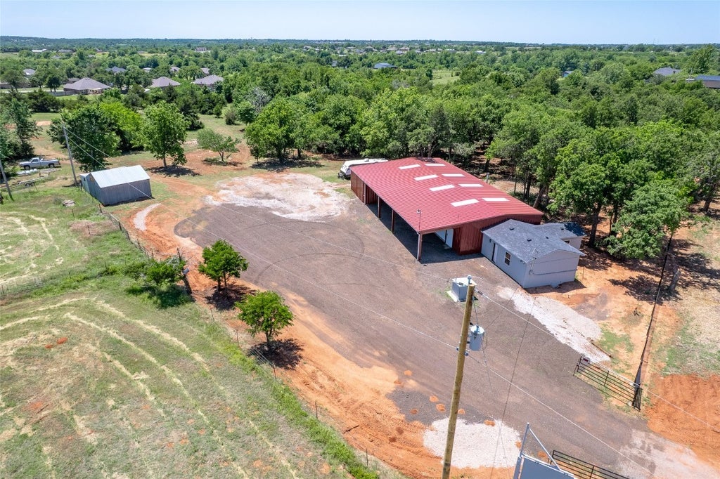 1402 W Veterans Memorial Highway, Blanchard Property Listing: MLS® #1182202