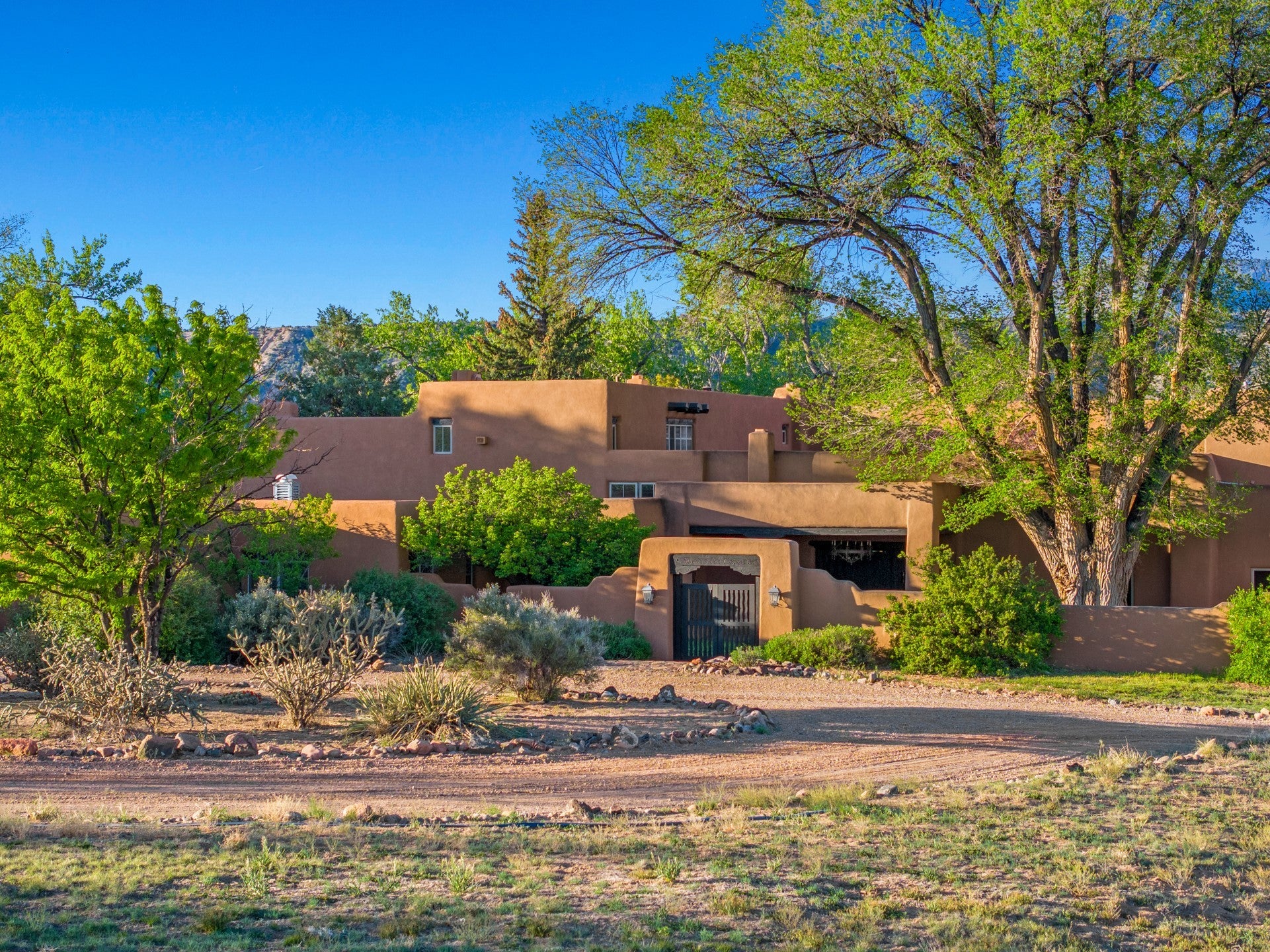 Land & Ranches | Santa Fe Properties Santa Fe, New Mexico