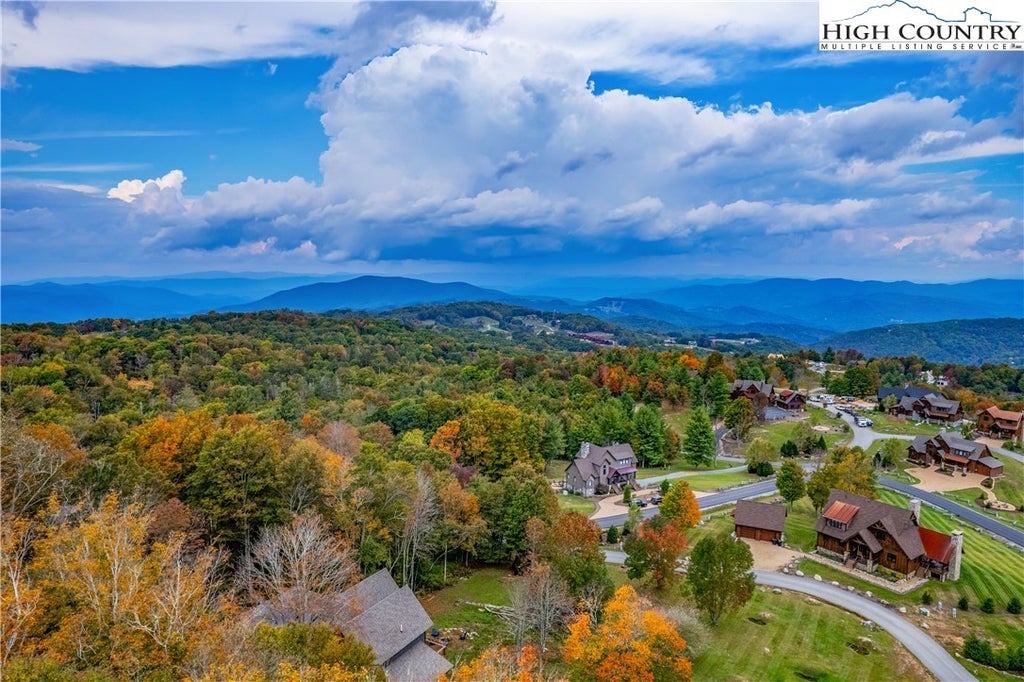 BooneRealEstate.com | R-7 Eagle Camp Overlook Trail, Banner Elk ...