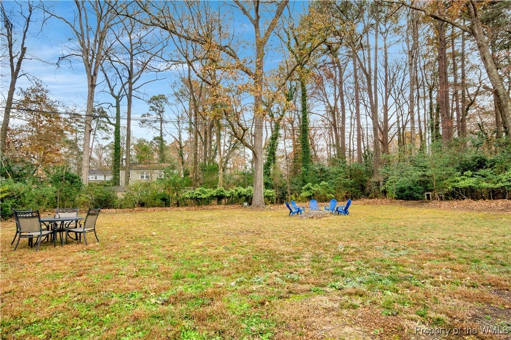 108 Cooley Road # F, Williamsburg Property Listing: MLS® #2403645