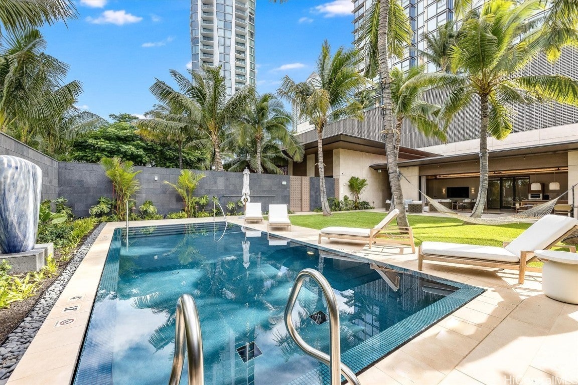 Victoria Place 1100 Ala Moana Boulevard 905 in KAKAAKO | MLS® 202428444 ...