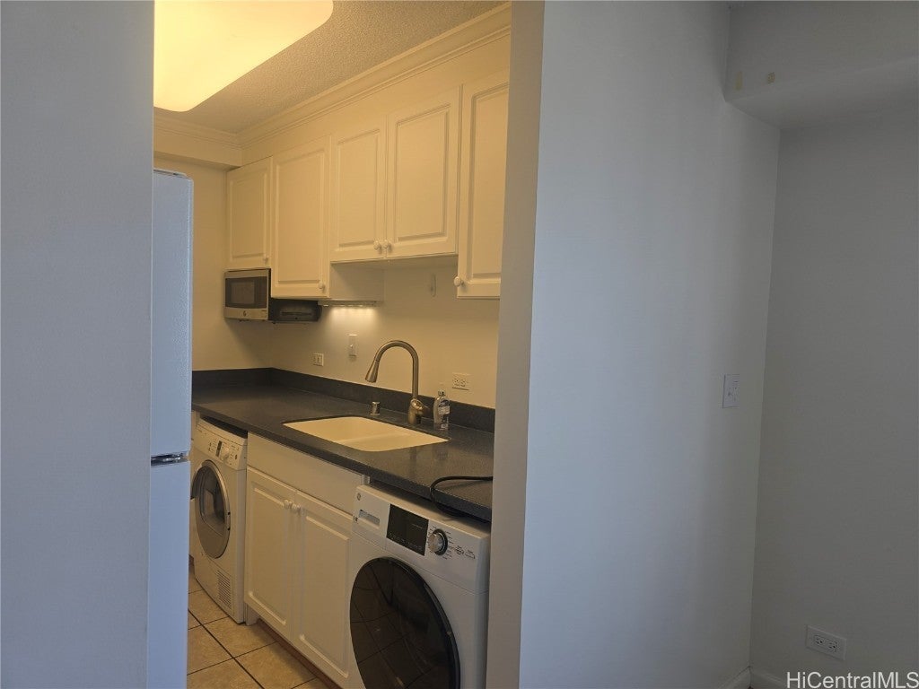 King Manor 818 S King Street 2002 in KAPIO/KINAU/WARD | MLS® 202507871 ...