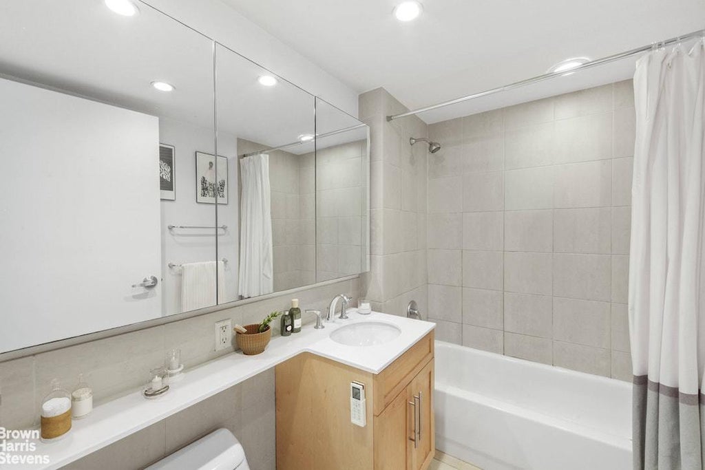 53 Boerum Place 5d, Downtown Brooklyn NY, 11201 Property Listing: MLS® #RPLU-21922366333