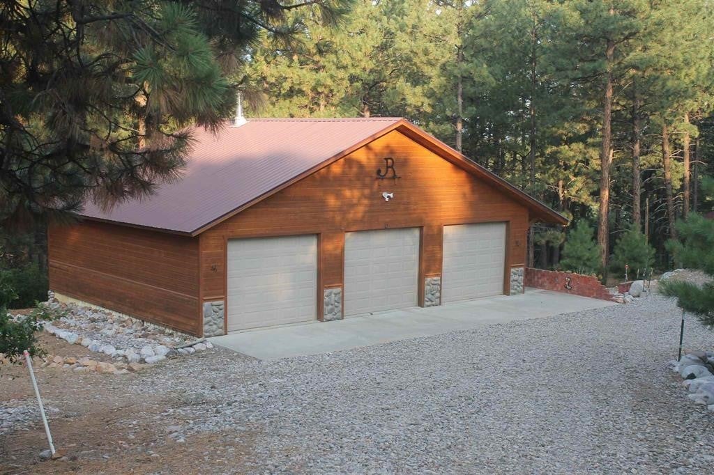 15 Brass Cap Road, Chama Property Listing: MLS® #202400168