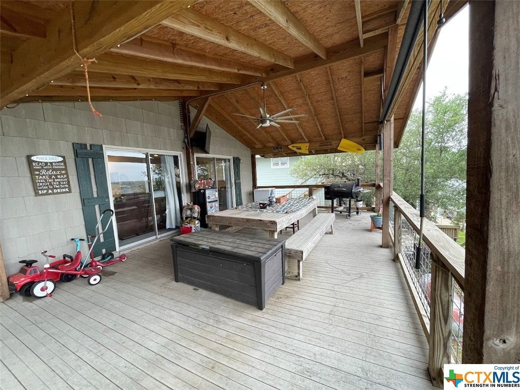 1225 Riviera Drive on Canyon Lake in Canyon Lake MLS® #540342 - Listed ...