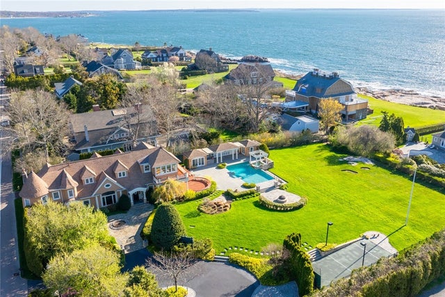 Narragansett Homes For Sale & Real Estate RI | Narragansett Cottages