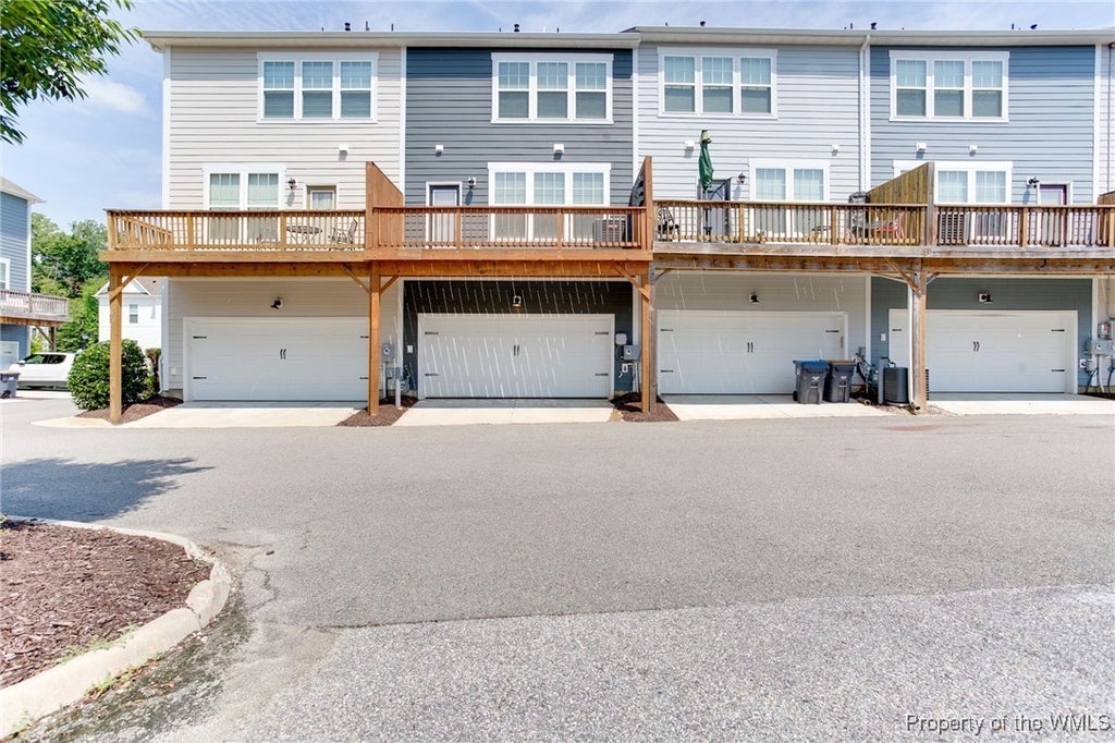 3939 Prospect Street, Williamsburg Property Listing: MLS® #2402571