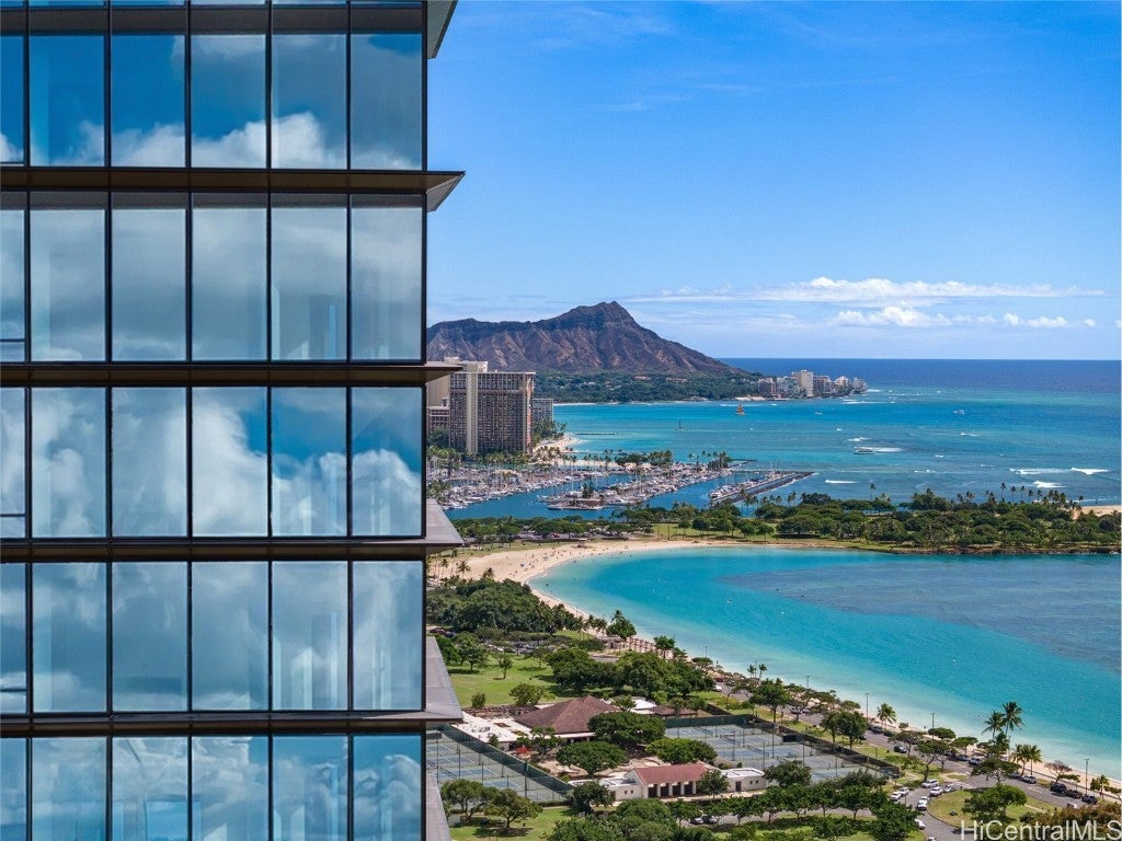 Victoria Place Condos For Sale | Kakaako, Ward Village, Hawaii