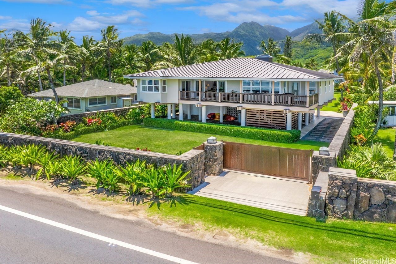 Hawaii Beachfront Homes and Condos For Sale | Maui, Oahu, Kauai, Big Island