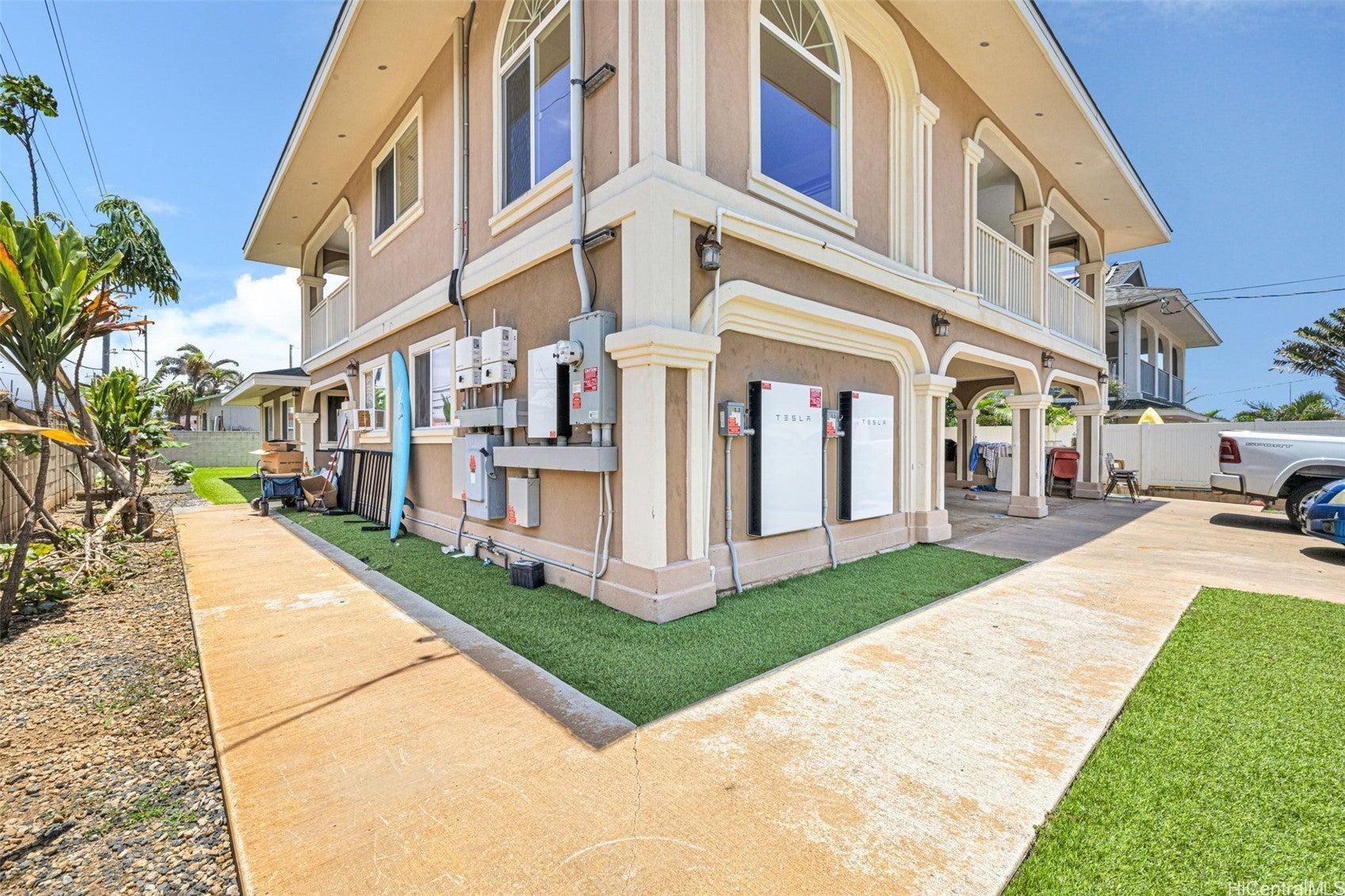 54-220 Kaipapau Loop in HAUULA | MLS® 202513037 For Sale $1,599,000 in ...