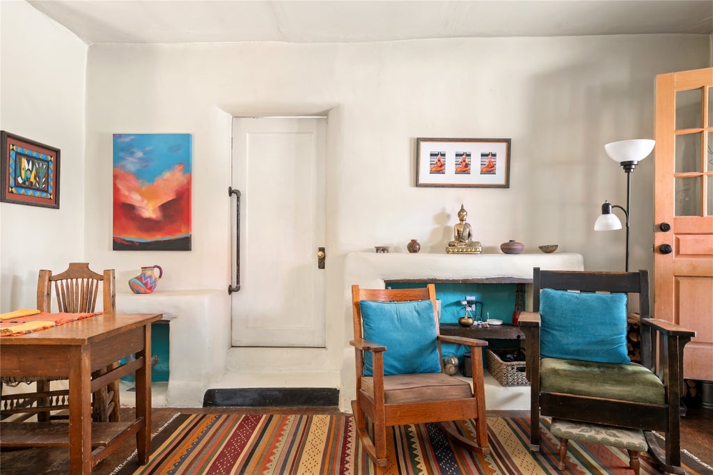 3 Waldo, Cerrillos Property Listing: MLS® #202502532