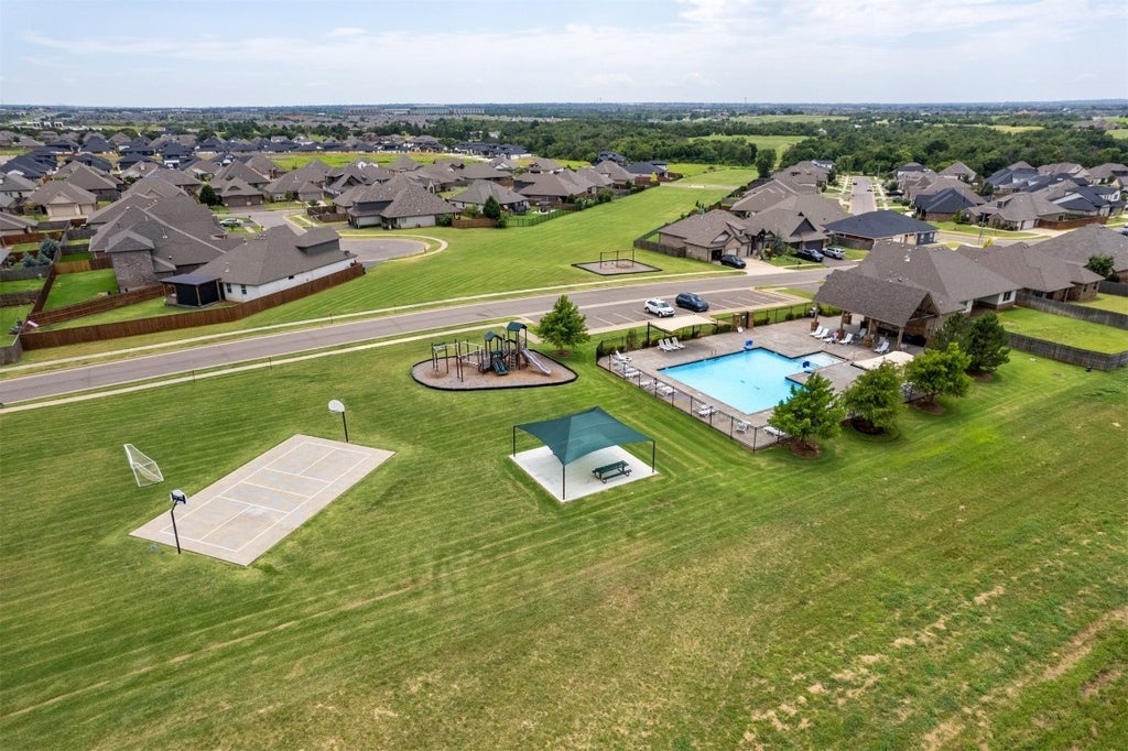 15805 Rockwell Park Lane, Edmond Property Listing: MLS® #1181264