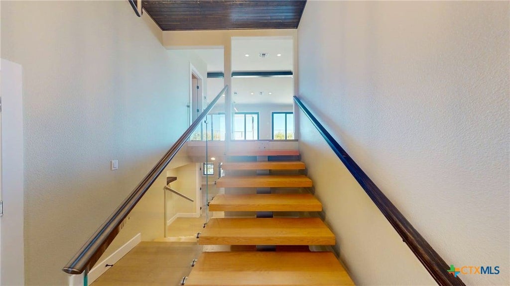 2934 Colleen Drive, Canyon Lake Property Listing: MLS® #587626