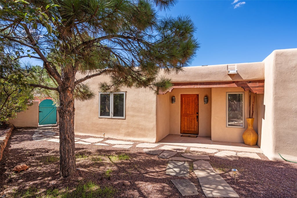 13 Palacio, Santa Fe Property Listing: MLS® #202504196