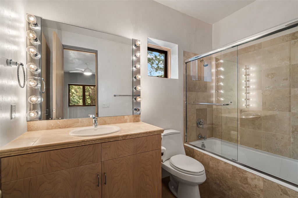 1131 Piedra Rondo, Santa Fe Property Listing: MLS® #202503643