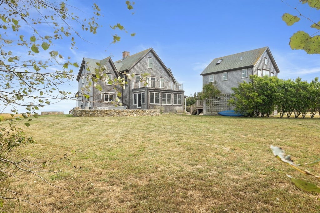 1236 Corn Neck Rd, Block Island Property Listing: MLS® #1396299
