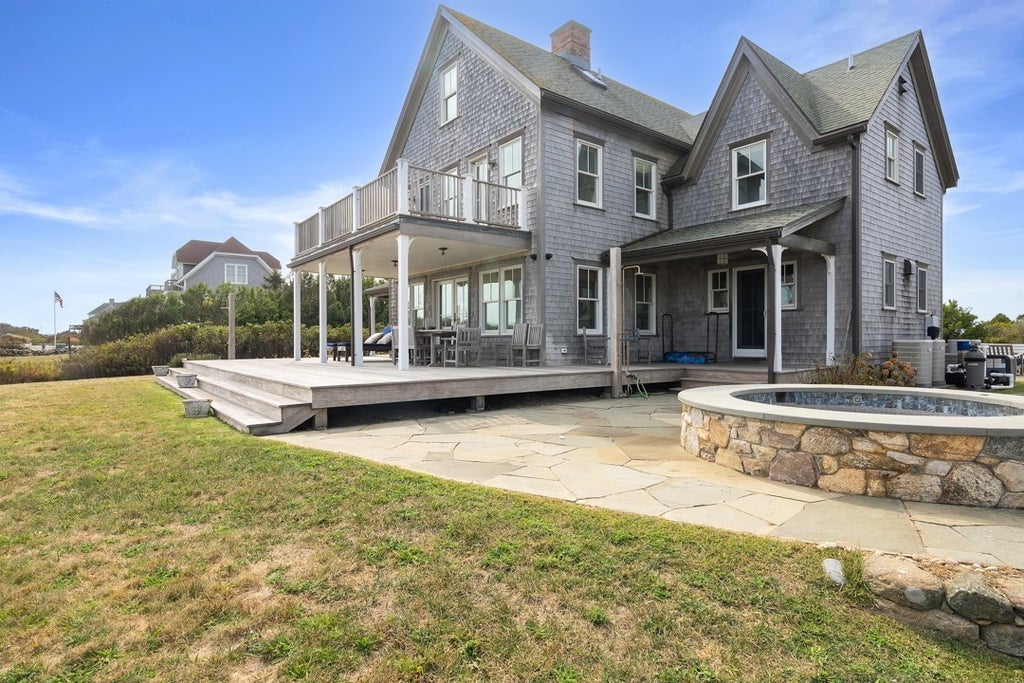 1236 Corn Neck Rd, Block Island Property Listing: MLS® #1396299