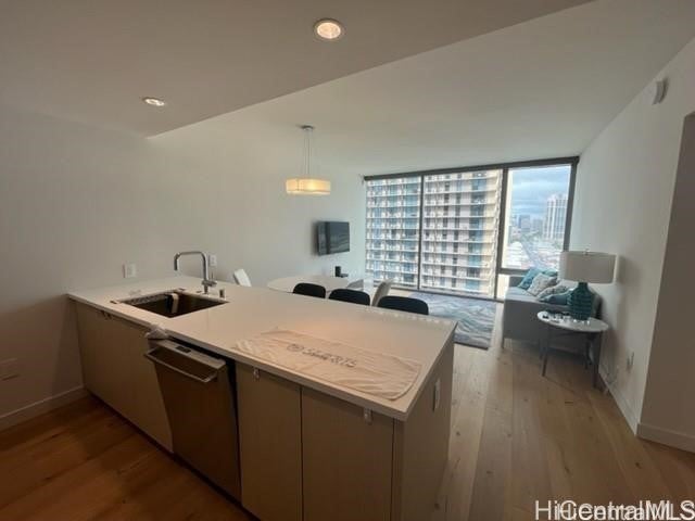 (unit #1413) 1001 Queen Street, Honolulu Property Listing: MLS® #202521736
