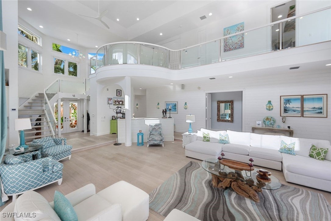 831 Caxambas Dr, MARCO ISLAND, FL 34145 225076411 | Nicklaus Vance