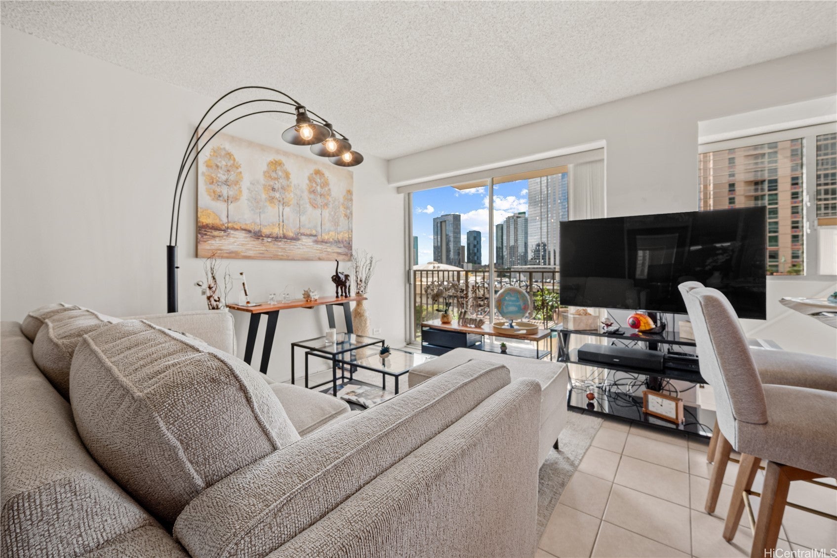 King Manor 818 S King Street 1007 in KAPIO/KINAU/WARD | MLS® 202601454 ...