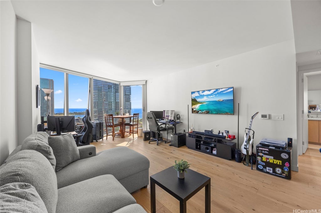 (unit #1708) 1001 Queen Street, Honolulu Property Listing: MLS® #202601966